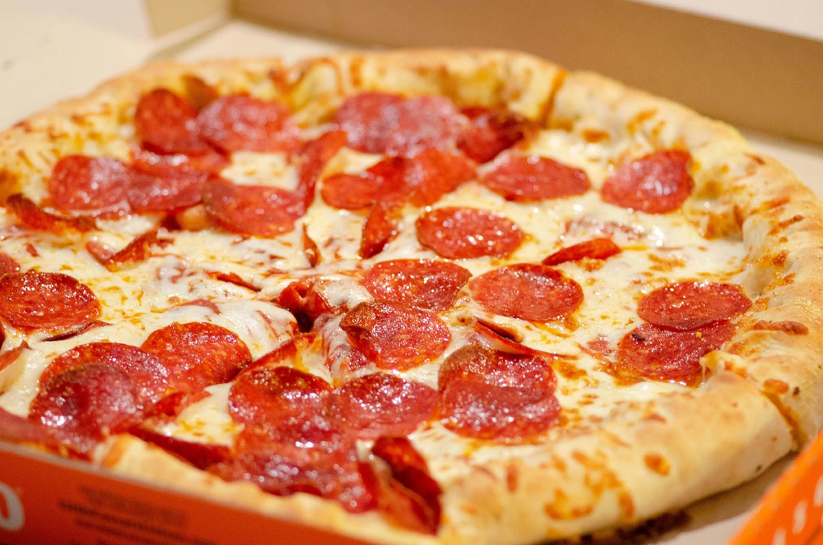Pizza party at 35,000 feet with Sunclass - Onboard Hospitality